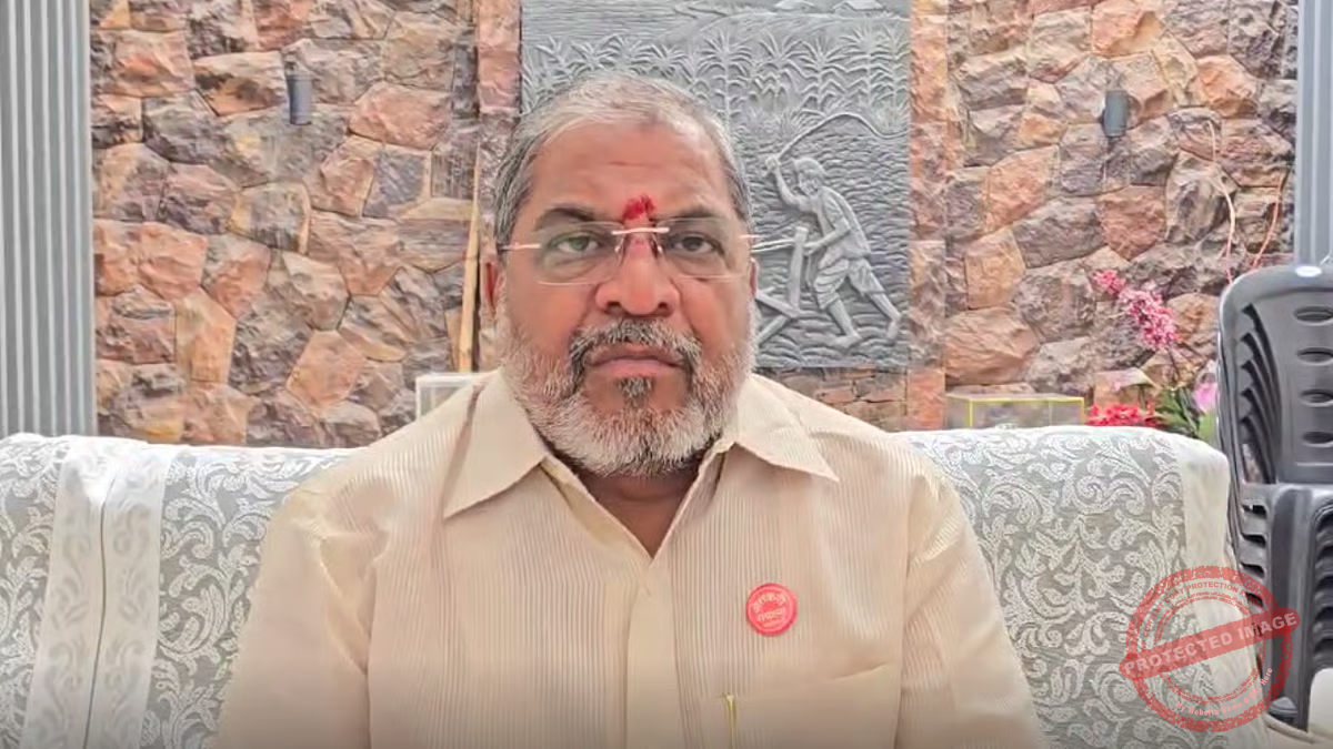 PA of Leader Raju Shetti Manhandled During Sugarcane Stall in Kolhapur ...