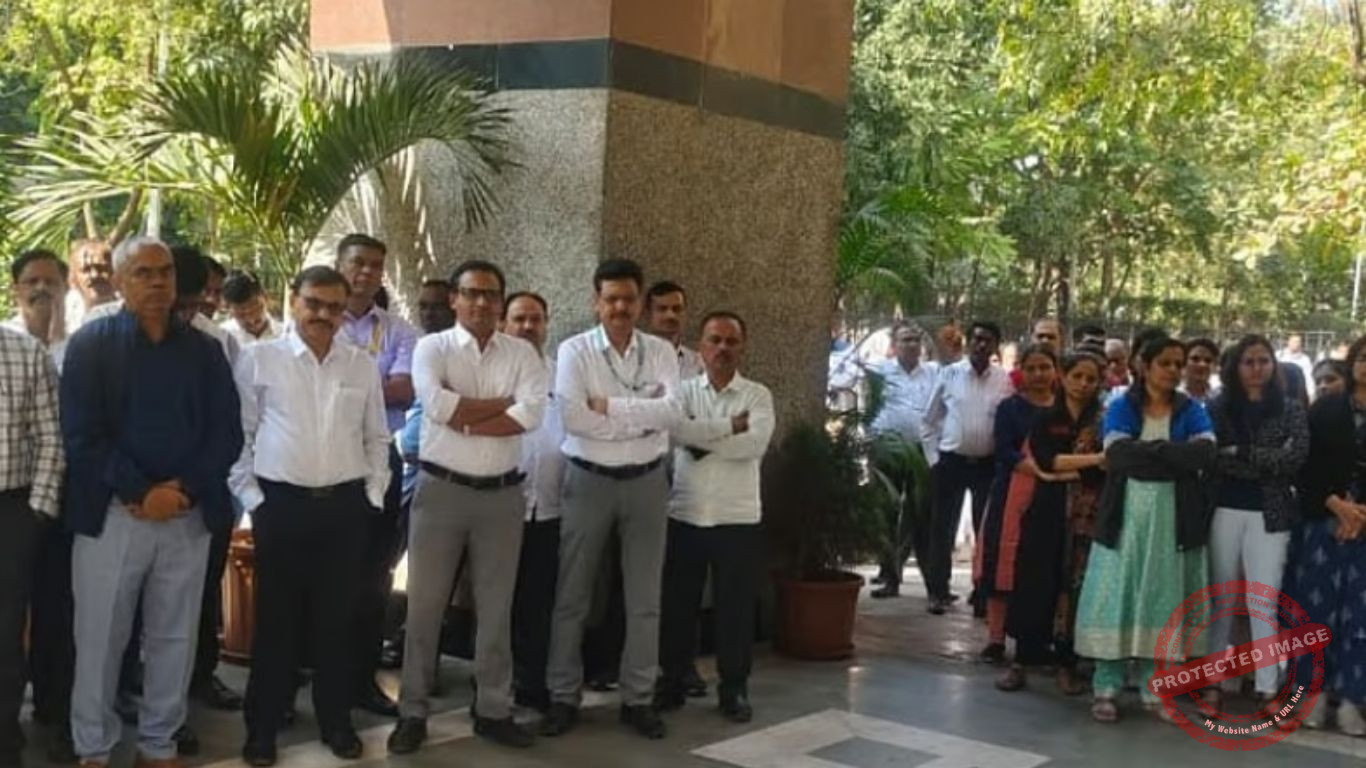 GST Officers Across Maharashtra Start Agitation: Black-Ribbon Protest ...